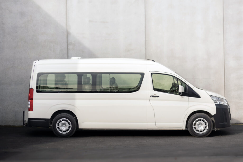 Minibus Van (12 Seater) - Ultraquip Hire